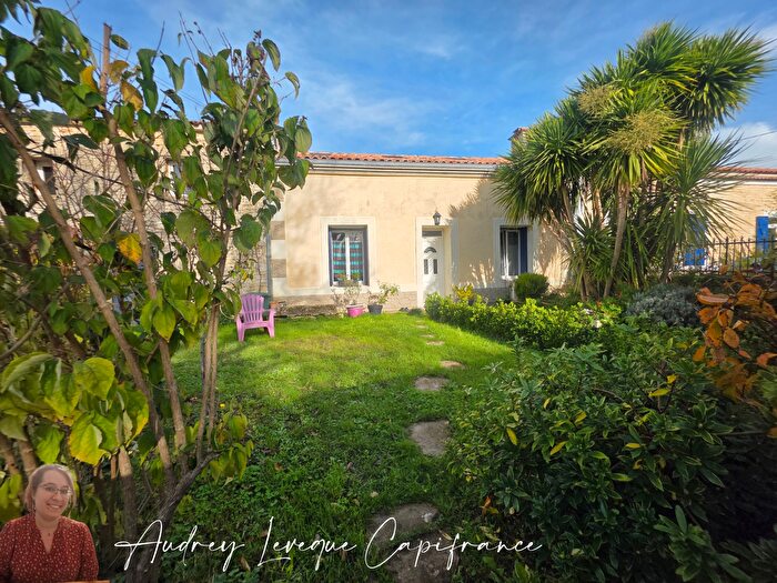 Maison 5 pièces à vendre - Breuil-la-Réorte