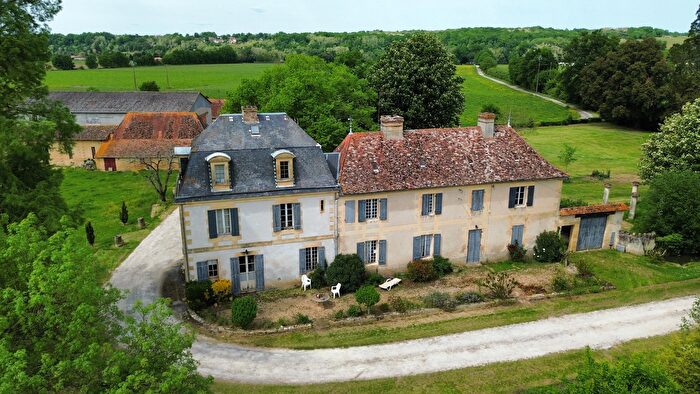 Maison à vendre - Bergerac - 12 pièces - 8 chambres