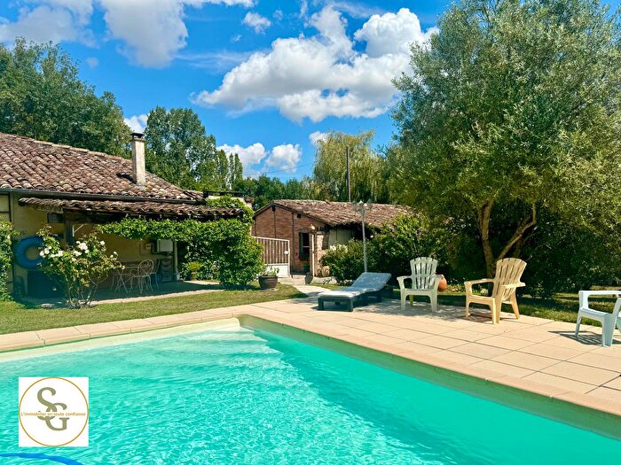 Maison à vendre - La Sauzière-Saint-Jean - 6 pièces - 2 chambres