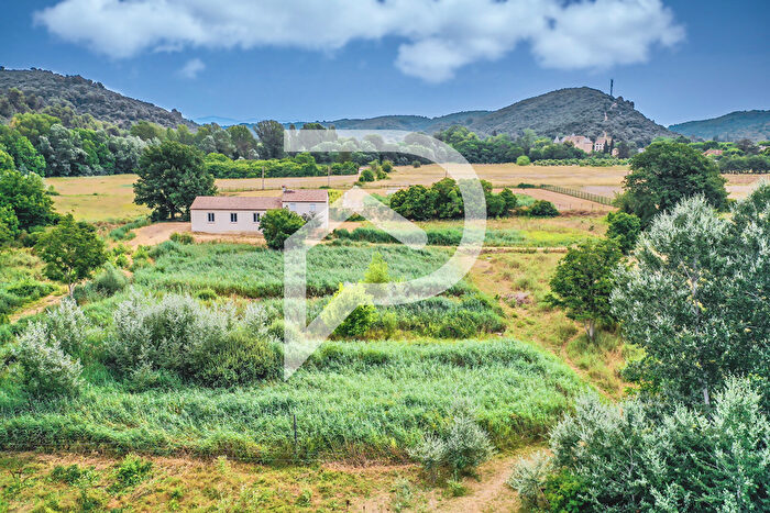Maison à vendre - Allemagne-en-Provence - 4 pièces - 3 chambres