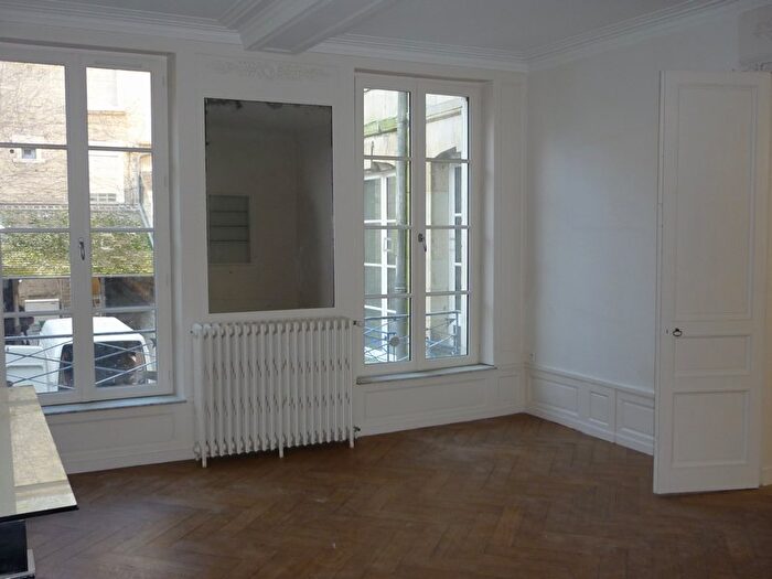 Caen, Centre ancien : Appartement 4 pièces à louer