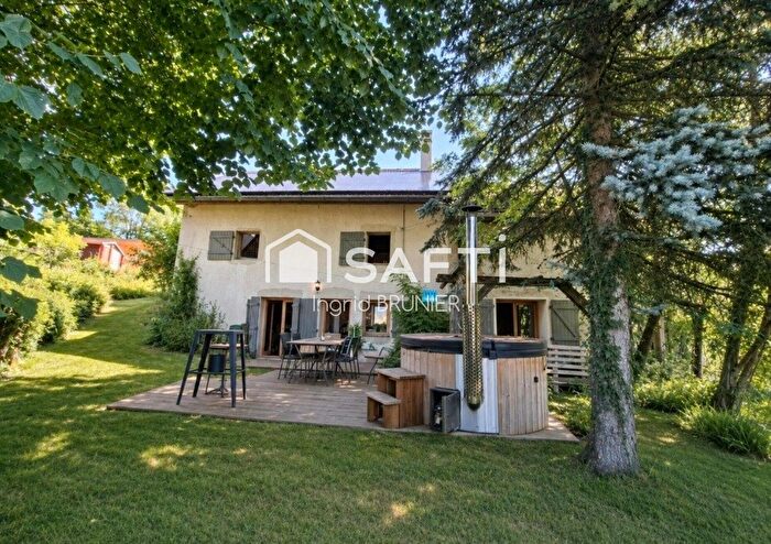 Maison 6 pièces à vendre - Saint-Pierre-de-Curtille