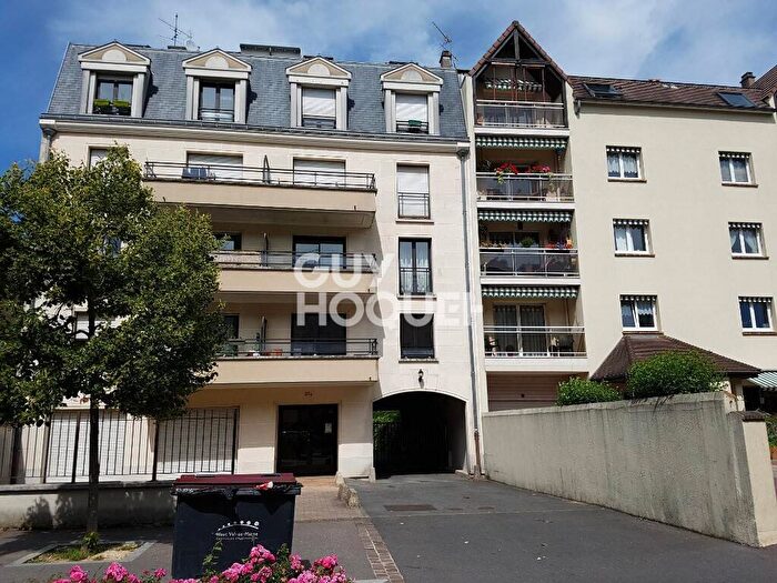 Appartement 1 pièce à Le Centre, Le Plessis-Trévise, à louer