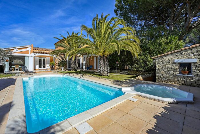 Maison à vendre - Sénas - 7 pièces - 4 chambres