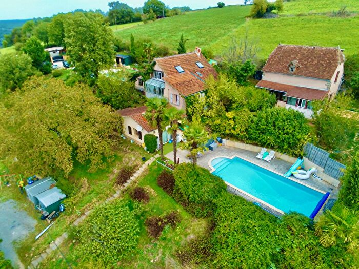 Maison à vendre - Faycelles - 7 pièces - 4 chambres