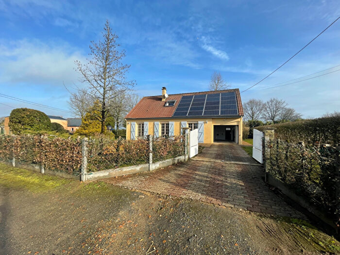 Maison à vendre - Roézé-sur-Sarthe - 5 pièces - 4 chambres