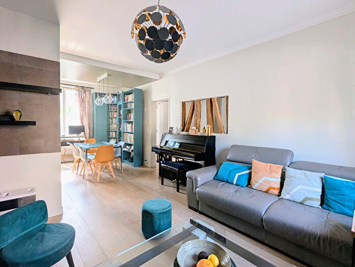 Maison 4 pièces à Le Plessis-Robinson, Coteau, à vendre