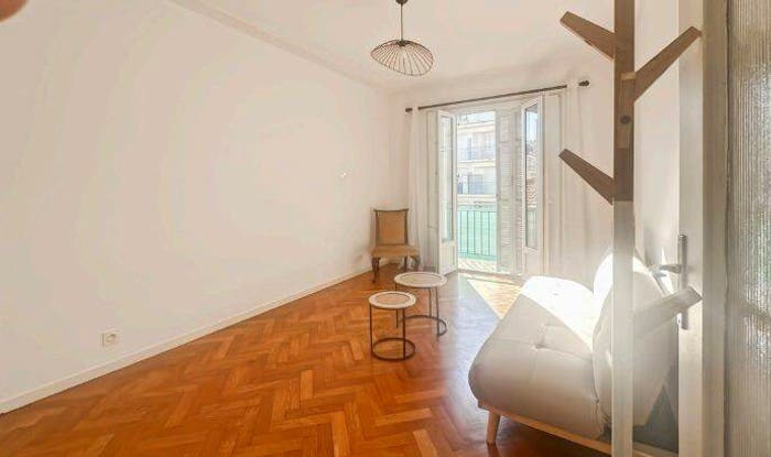 Californie, Nice : Appartement 2 pièces à louer