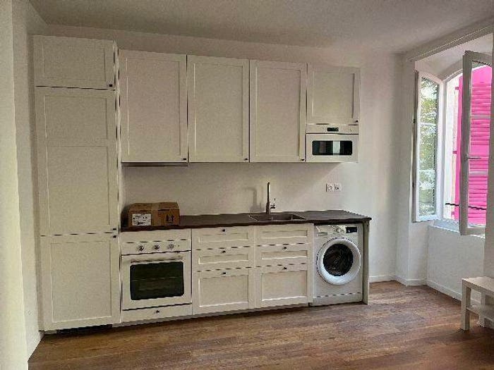 Thiers, Marseille 1er arrondissement - Appartement 1 pièce à louer