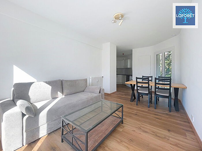 Appartement à louer - Nice, Rimiez - 3 pièces - 2 chambres