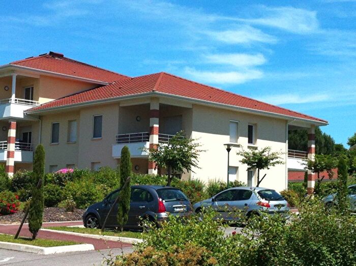 Appartement à louer - Ussac - 3 pièces - 2 chambres