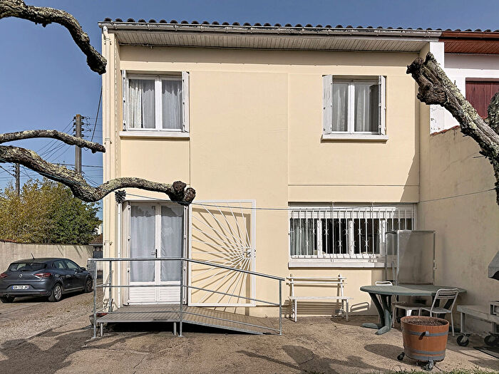 Maison à vendre - Villenave-dOrnon, Chambéry, La Monnaie, Carbonnieux, Trigan - 4 pièces - 3 chambres