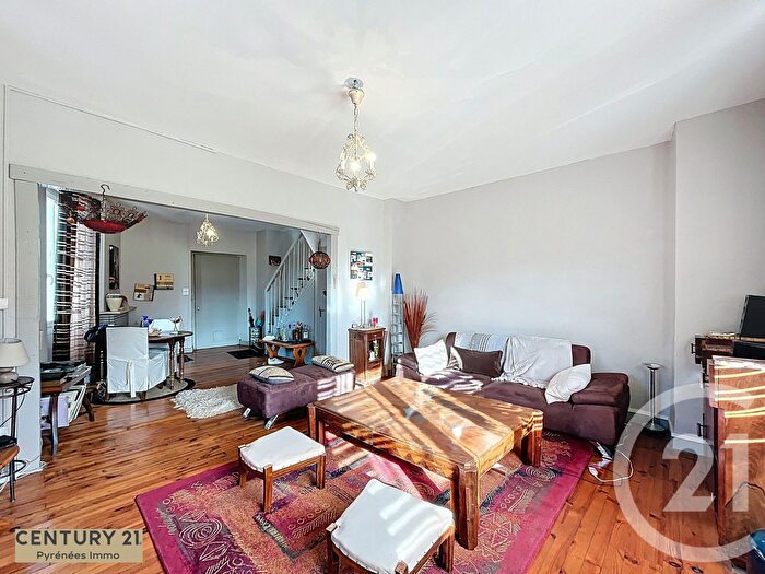 Maison à vendre - Loures-Barousse - 6 pièces - 2 chambres