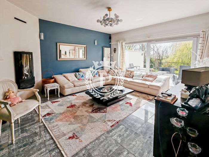 Maison à vendre - Montfermeil, Les Oiseaux - 7 pièces - 5 chambres