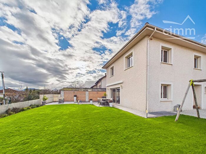 Maison à vendre - Claix - 6 pièces - 4 chambres