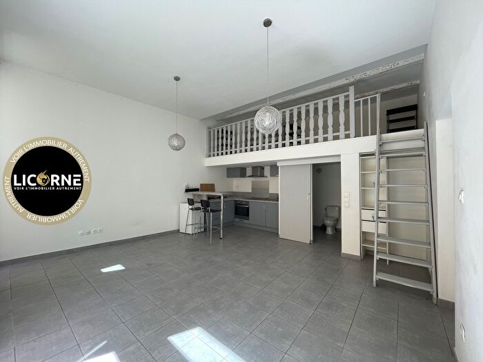 Maisons à vendre et appartements à louer - 1
