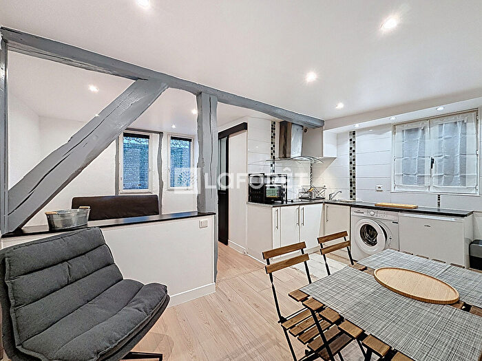 Appartement à louer - Rouen, Vieux Marché, Cathédrale - 1 pièce