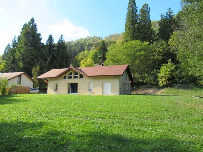 Maison 7 pièces à Vaulnaveys-le-Haut, à louer
