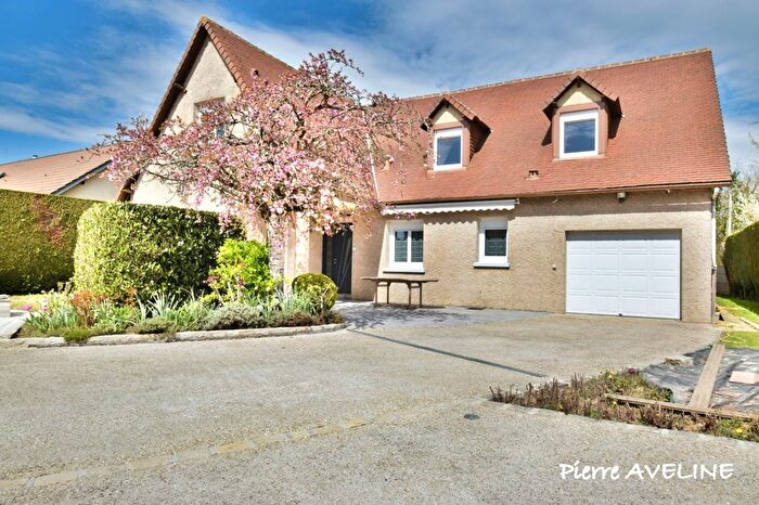 Maison à vendre - Logron - 6 pièces - 5 chambres