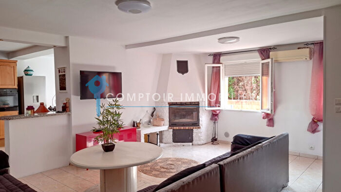 Maison à vendre - Saint-Gilles, Croix dArquier - 5 pièces - 4 chambres