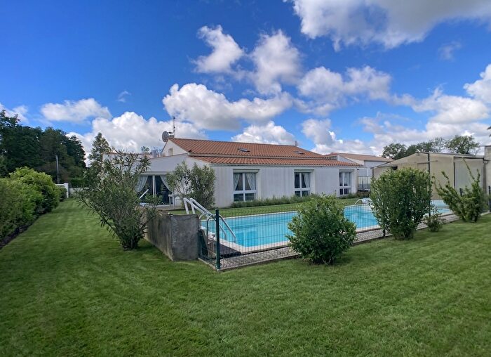 Maison 5 pièces à vendre - Saint-Maixent-sur-Vie