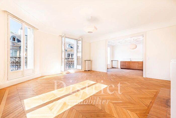 Paris 8ème, Triangle d'Or - Appartement 4 pièces à louer