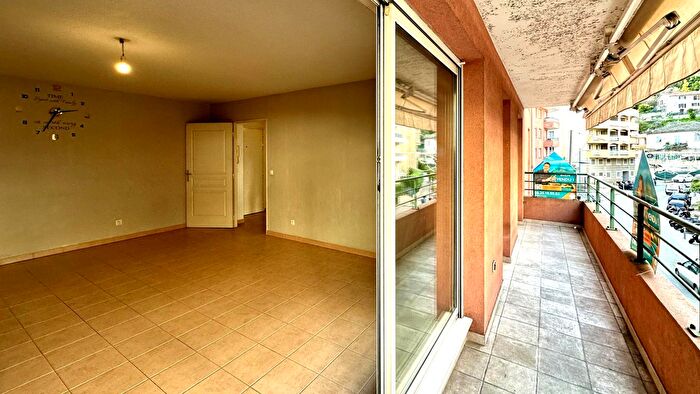 Appartement à vendre - Menton, Haut Borrigo, Saint-Paul-Garavan, Vallée de Gorbio - 3 pièces - 2 chambres