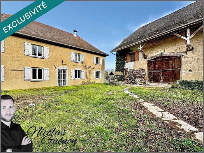 Maison à vendre - Dolomieu - 8 pièces - 6 chambres