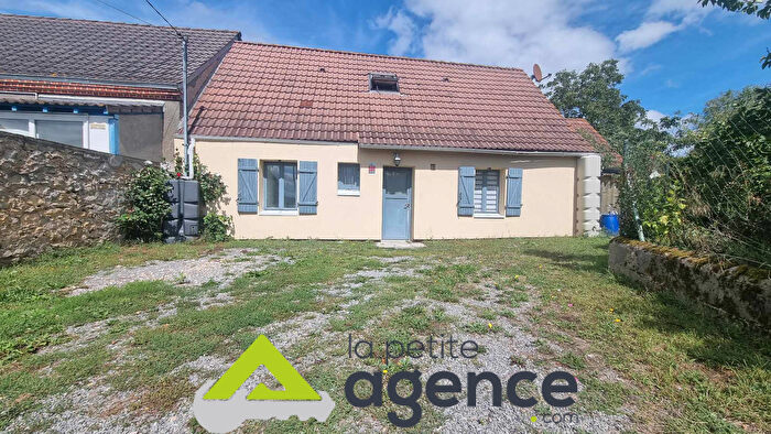 Maison 4 pièces à Vierzon, Bois d'Yèvre, à vendre