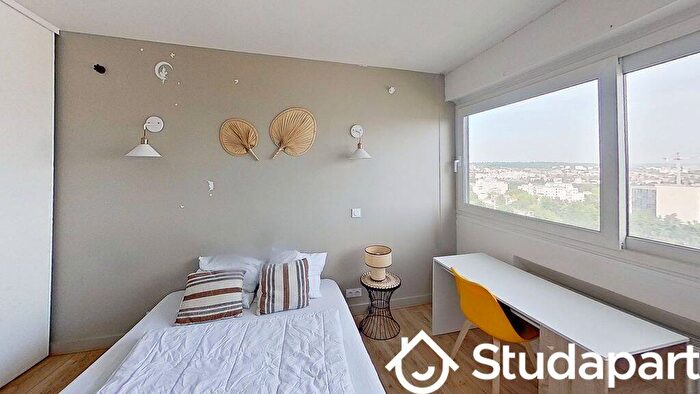 Larris, Fontenay-sous-Bois : Appartement 1 pièce à louer