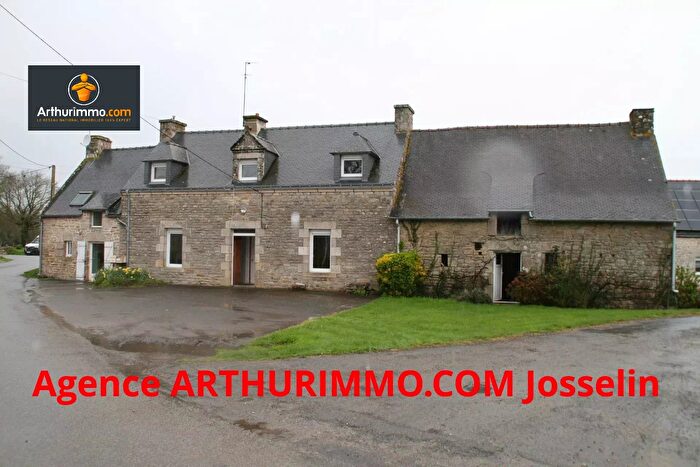 Maison à vendre - Saint-Servant - 7 pièces - 5 chambres