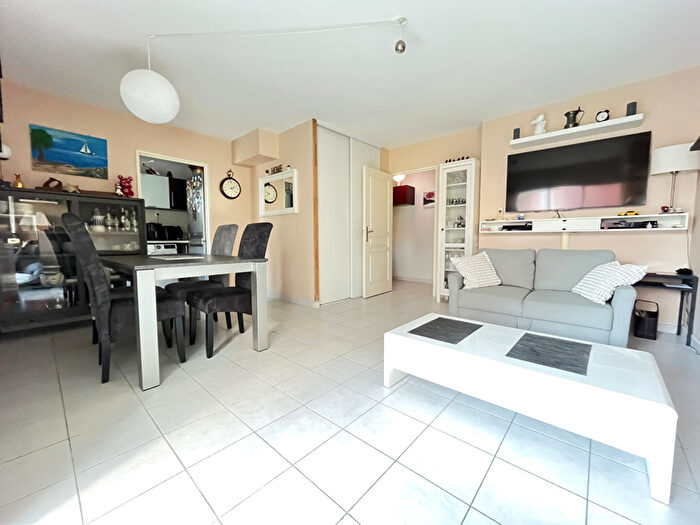 Appartement à vendre - Saint-Laurent-du-Var, Jacquons, Plateaux Fleuris - 3 pièces - 2 chambres