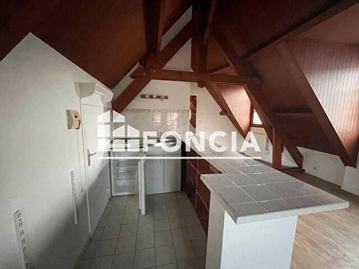 Appartement à louer - Haute Ville-Basse Ville, Chartres - 2 pièces - 1 chambre