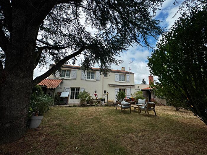 Maison à vendre - Frossay - 5 pièces - 4 chambres