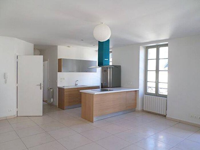 La Charité-sur-Loire : Appartement 3 pièces à louer