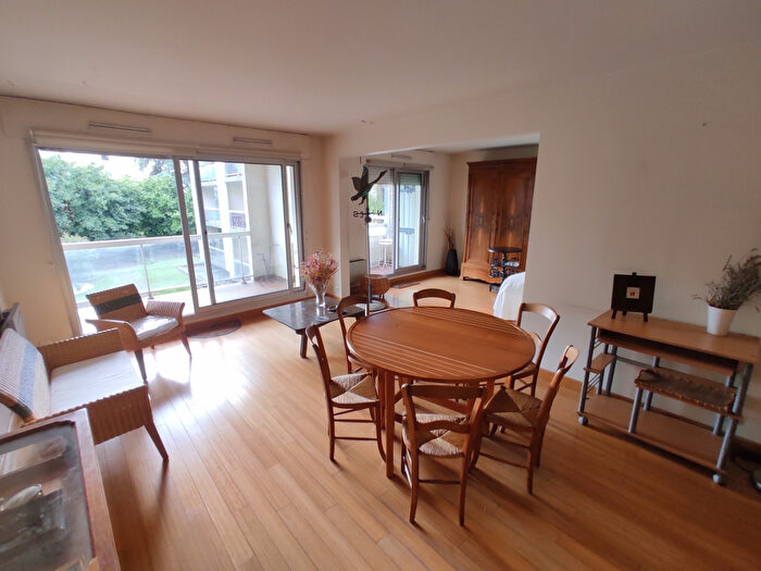 Appartement 4 pièces à Vincennes, Centre Nord, à vendre