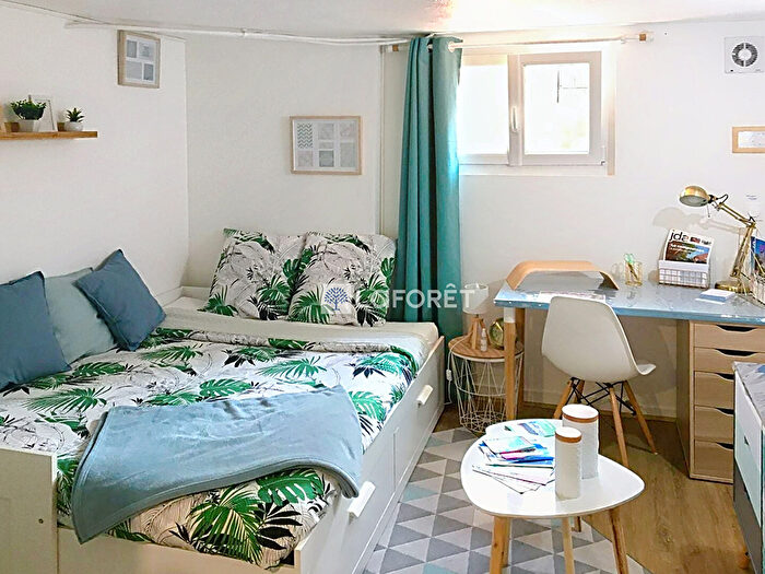 Appartement à louer - Amiens, Saint-Honoré, Jeanne dArc - 1 pièce