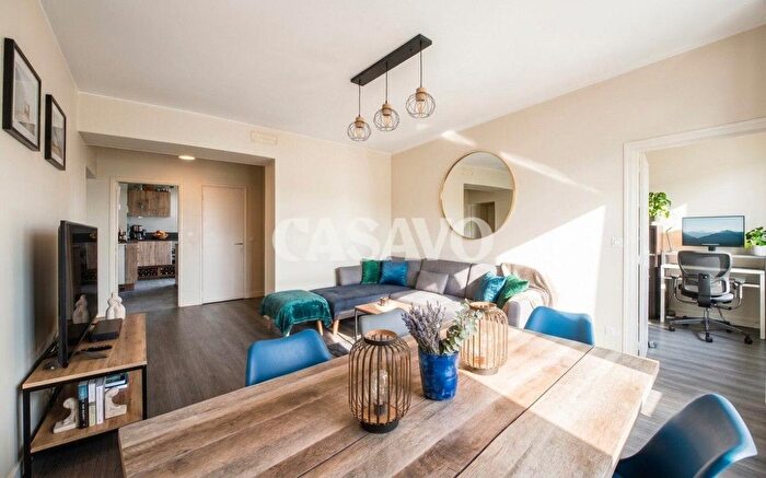 Appartement 5 pièces à Neuilly-sur-Marne, Carnot, République, à vendre