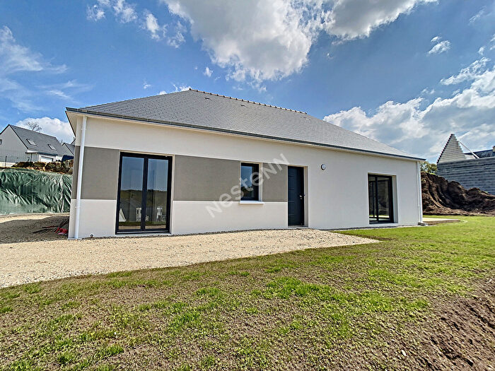 Maison à louer - Pluguffan - 5 pièces - 3 chambres