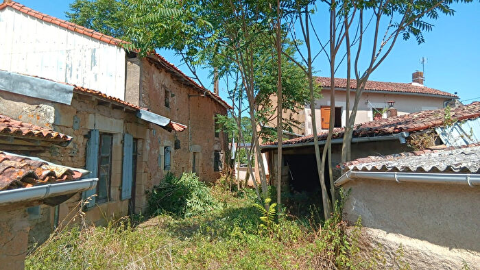 Maison 3 pièces à vendre à Magné