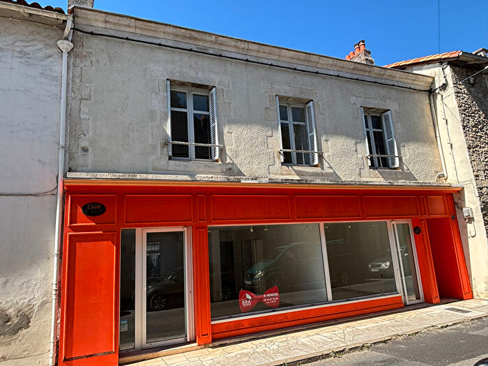 Civray : Maison 3 pièces à vendre
