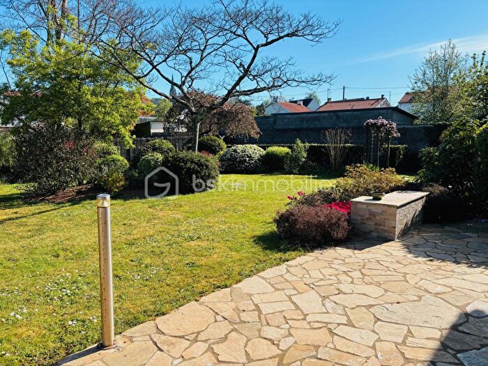 Maison à vendre - Carquefou, Centre-ville, Charbonneau, Châteaubriand, Bois Saint-Lys - 7 pièces - 4 chambres