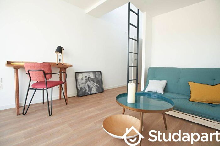 Maison à louer - Birambits, Bègles - 2 pièces - 1 chambre