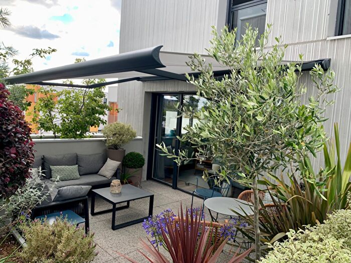 Appartement à vendre - Quartiers Sud-Ouest, Sainte-Thérèse - 3 pièces - 2 chambres