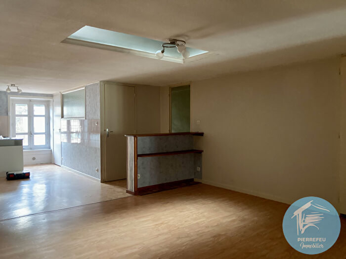 Appartement à louer - Tarare - 3 pièces - 2 chambres