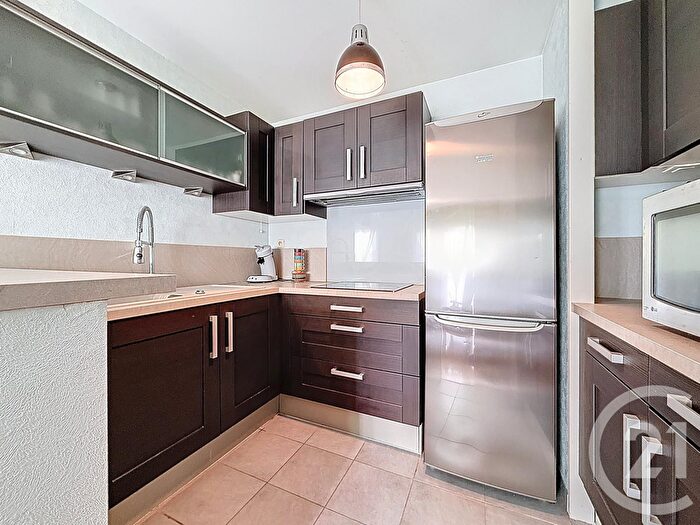 Appartement à vendre - Reims, La Neuvillette, Trois Fontaines - 2 pièces - 1 chambre