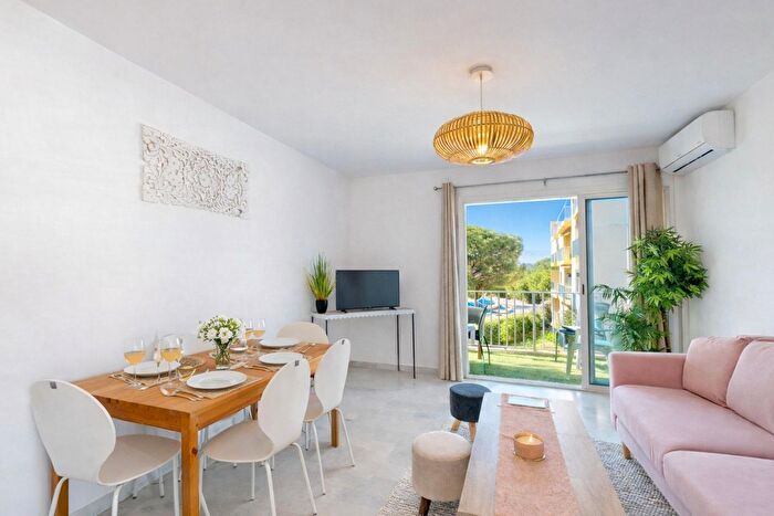 Appartement à vendre - Fréjus, Centre-ville - 3 pièces - 2 chambres