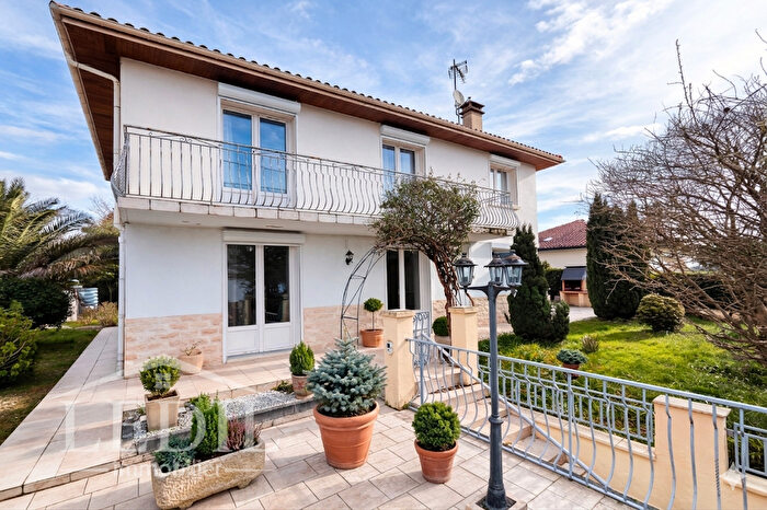 Maison à vendre - Le Passage - 5 pièces - 4 chambres