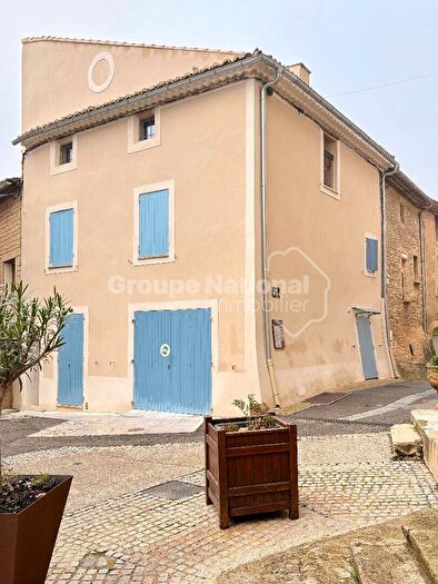 Maison à louer - Châteauneuf-du-Pape - 5 pièces - 2 chambres