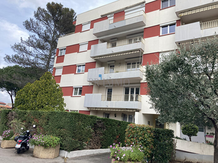 Appartement à louer - Fréjus, Centre-ville - 3 pièces - 2 chambres